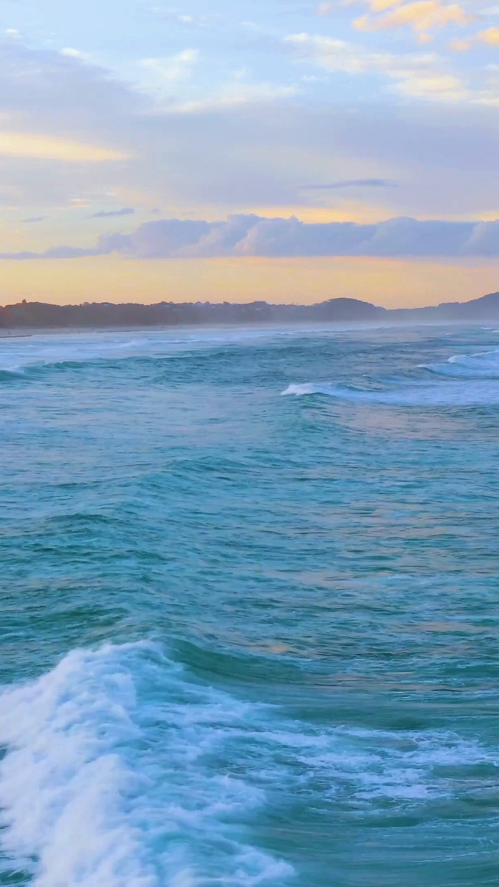 4K Ocean Videos: Download 13,156+ Free 4K & HD Stock Footage Clips ...