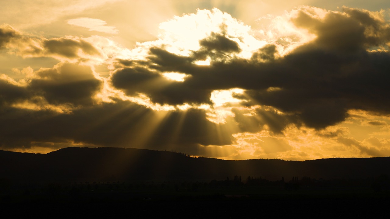 Golden Aura Videos: Download 817+ Free 4K & HD Stock Footage Clips - Pixabay