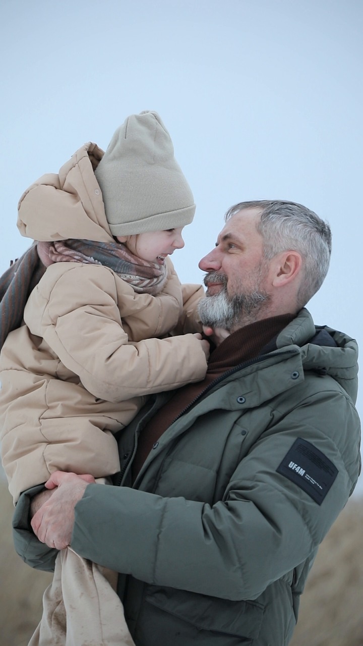 Father-Daughter Love Videos: Download 1,577+ Free 4K & HD Stock Footage ...