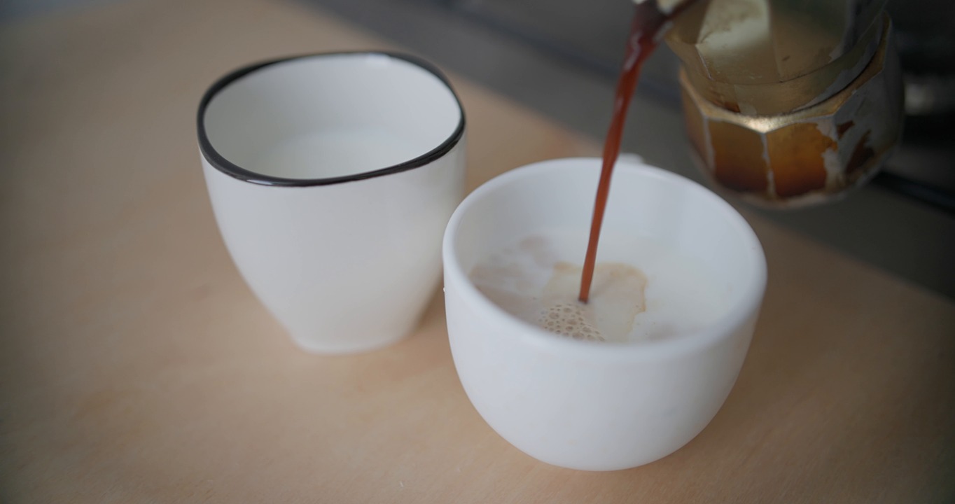 Cups, Coffee, Pouring. Free Stock Video - Pixabay