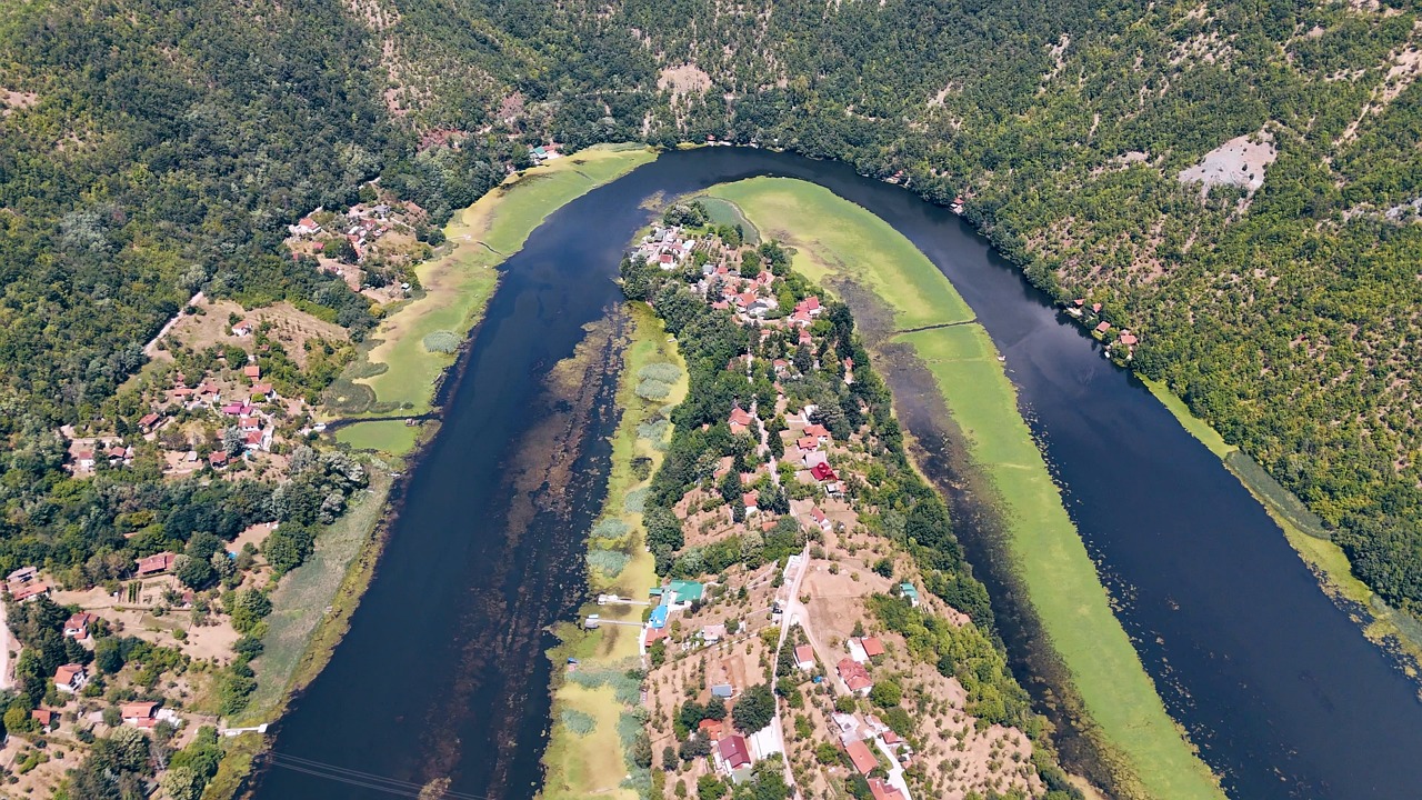 Fleuve Paysage L'Eau - Free video on Pixabay