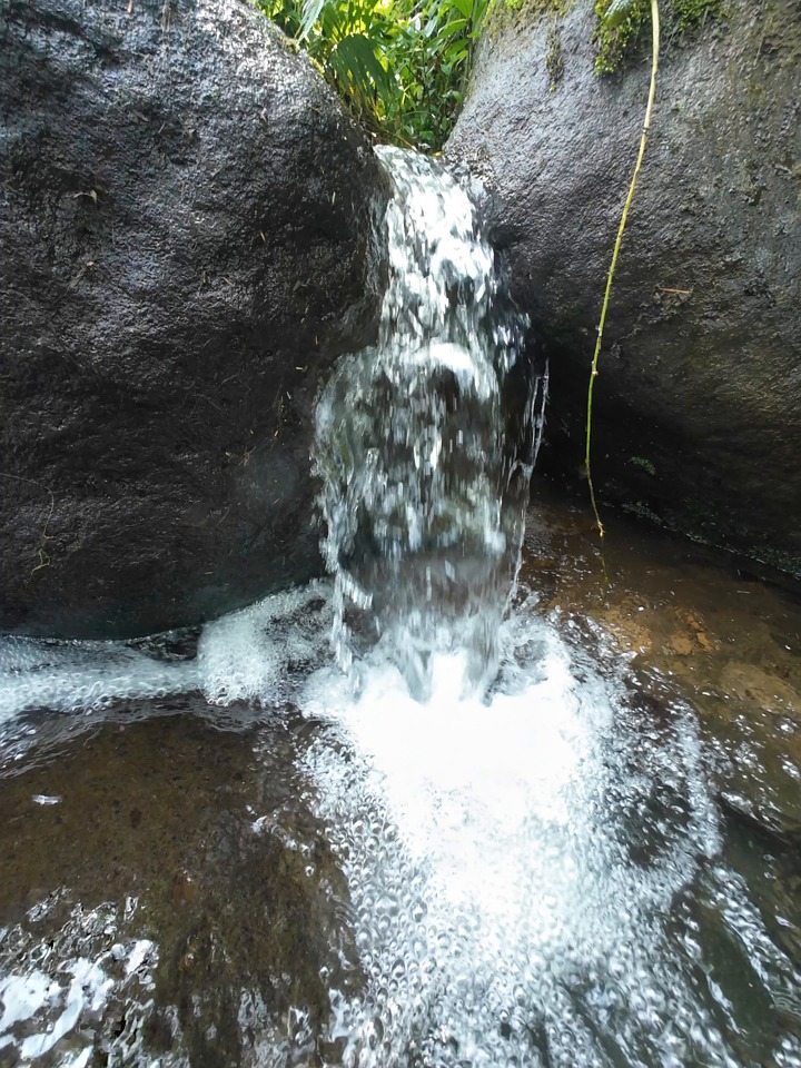 Cascada Pequeña Agua Que - Free video on Pixabay
