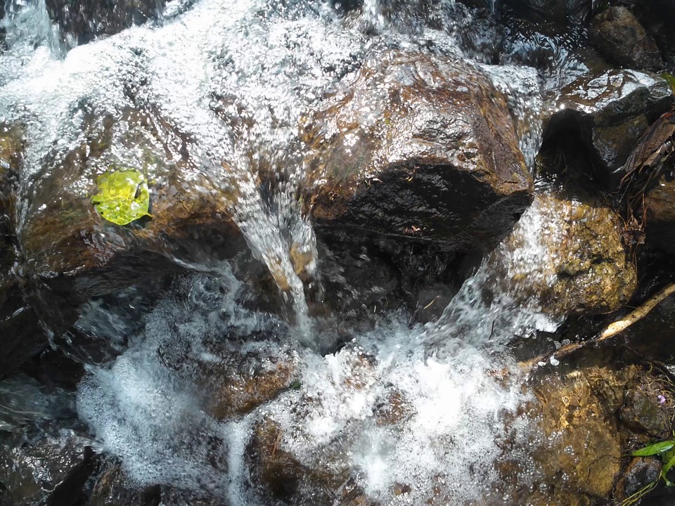 Akan Su Nehir Akarsu Kayaların - Free video on Pixabay