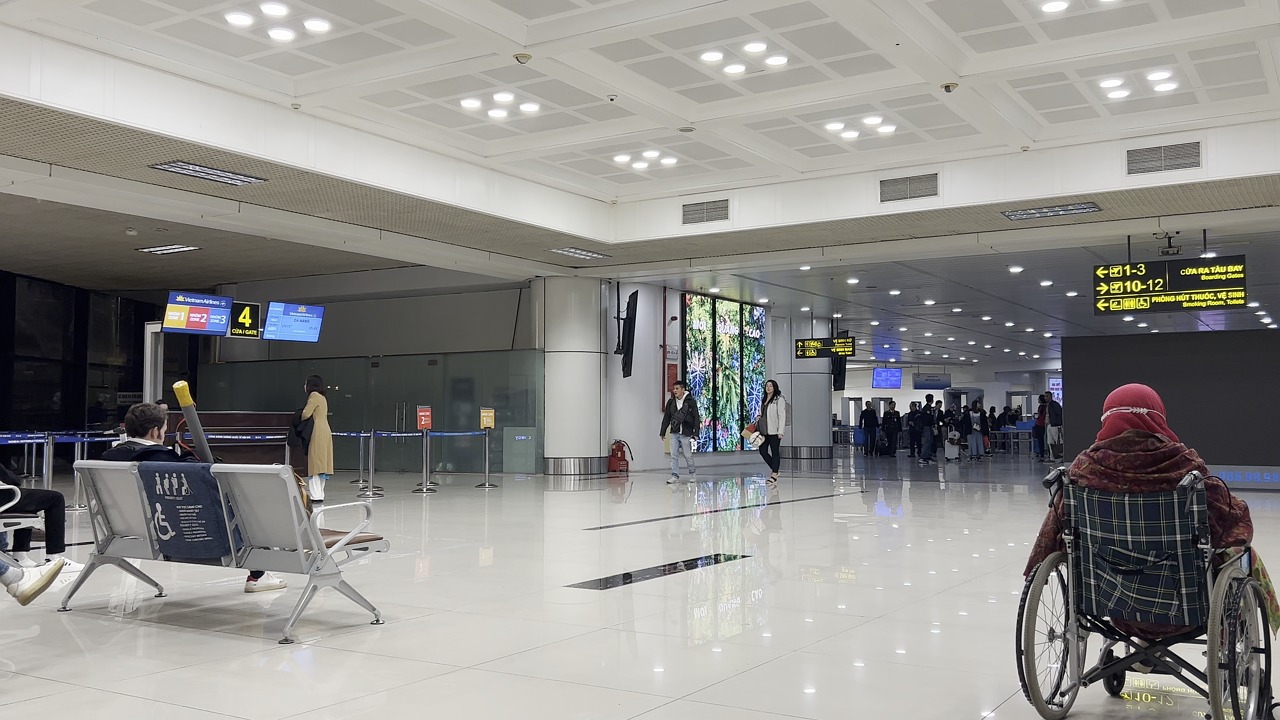 Airport, Fly, Sitting And Waiting At The Airport. Free Stock Video ...